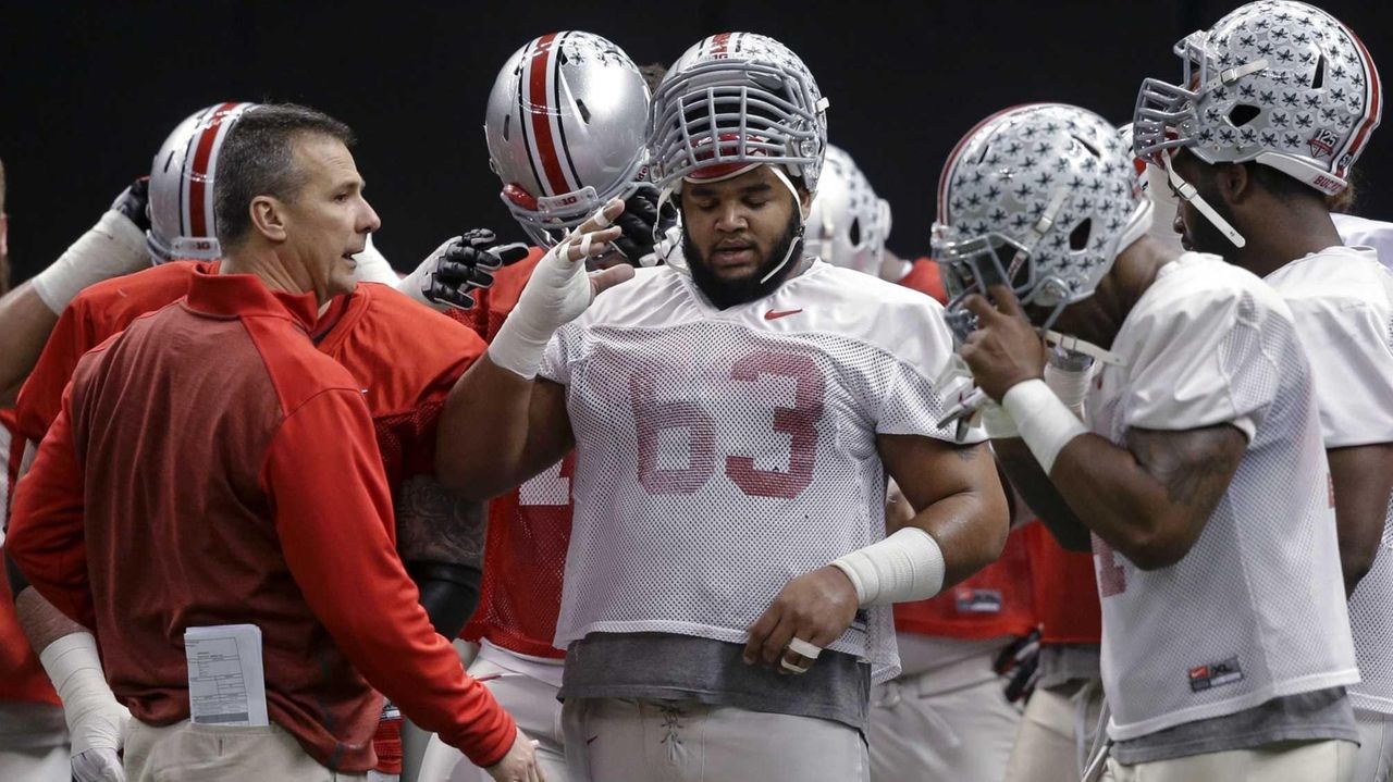 Ohio State defense told to lose weight to defend Oregon - Newsday