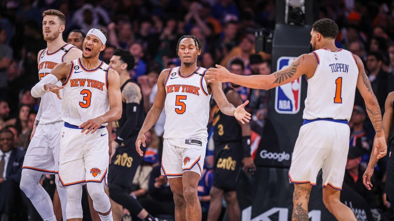 Sixth man at Garden gives hard-playing Knicks an edge - Newsday