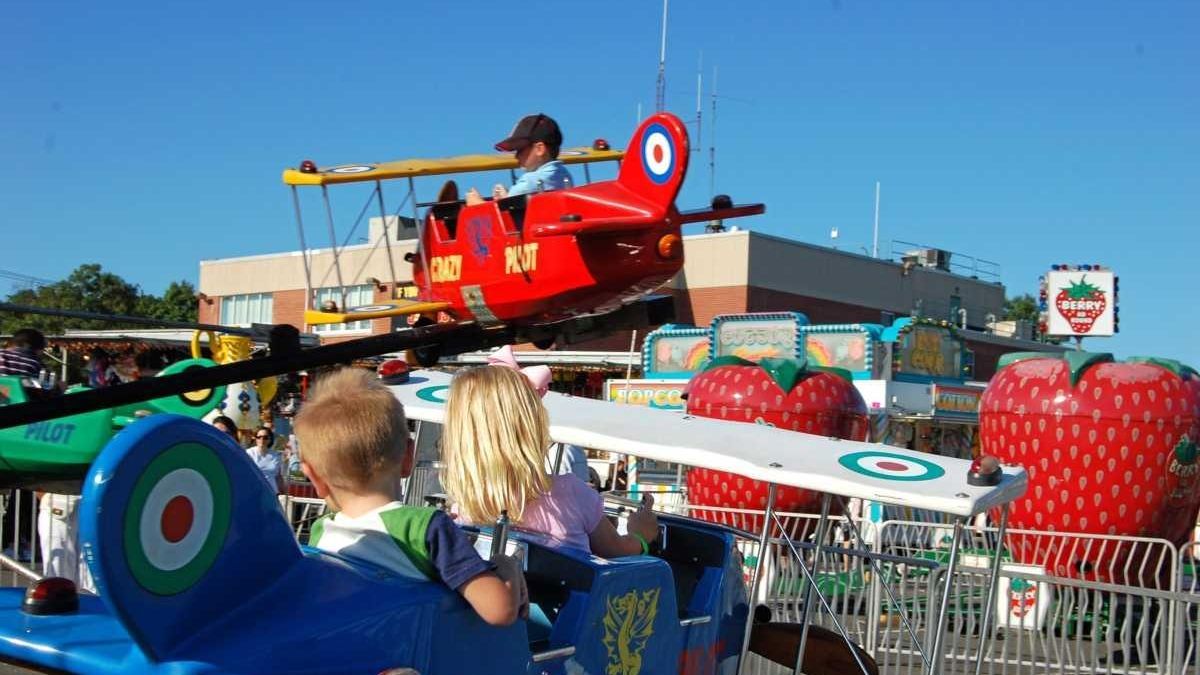 Syosset festival adding fireworks - Newsday