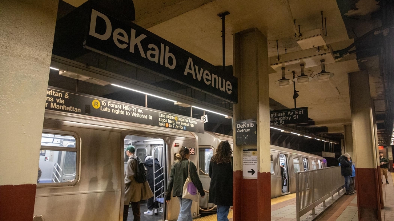 MTA supervisor, subordinate disciplined for abandoning posts, sometimes ...