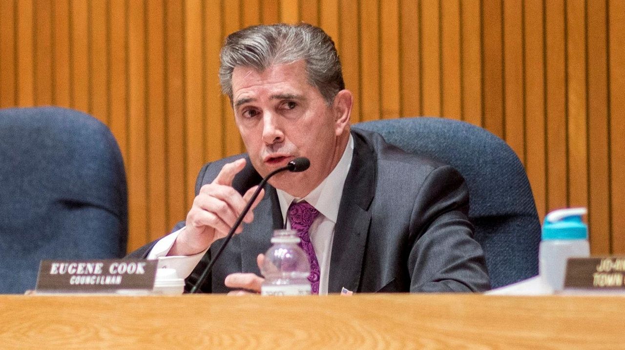 Huntington Town councilman to vie for supervisor seat - Newsday