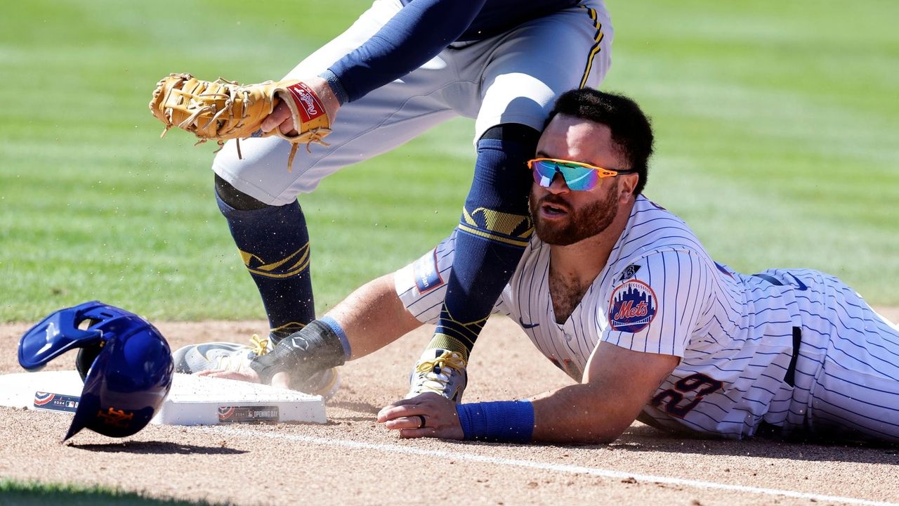 Mets don't understand the base obstruction rule, either - Newsday