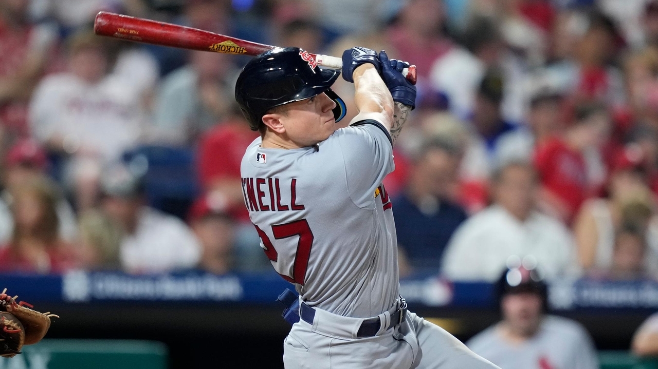 Red Sox acquire Gold Glove-winning OF Tyler O'Neill from Cardinals for ...