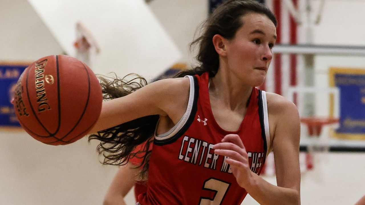 Emma Morris leads Center Moriches girls basketball to comeback win ...