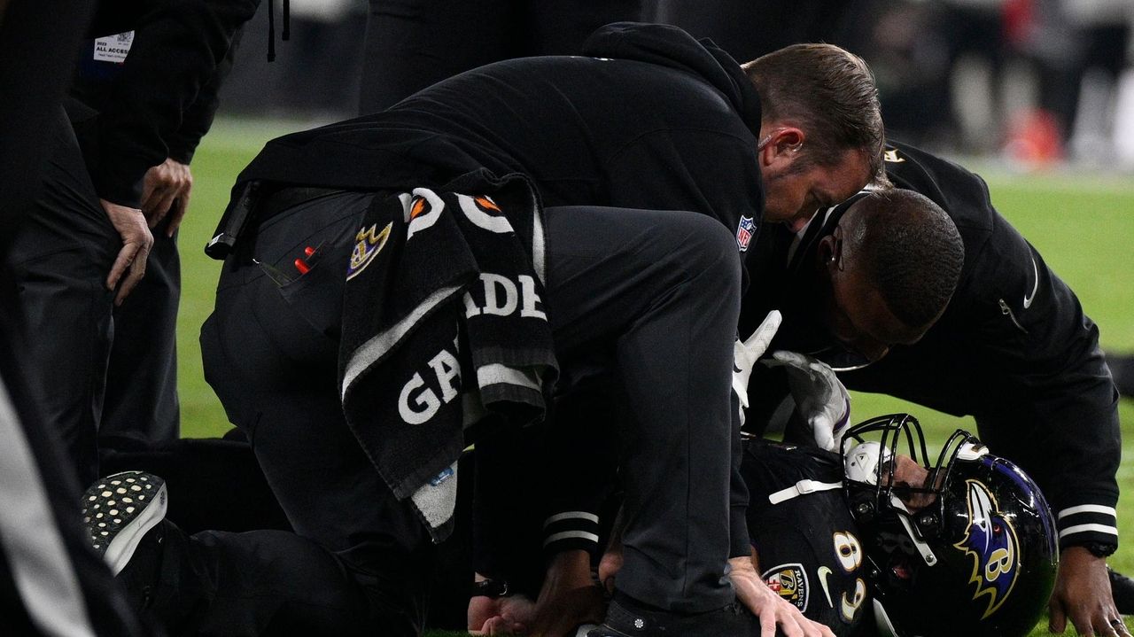 Ravens put Andrews on IR, elevate Ross and Adams before matchup with ...