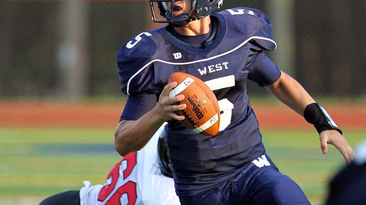 Manginelli, Newfield dominate Hills West - Newsday