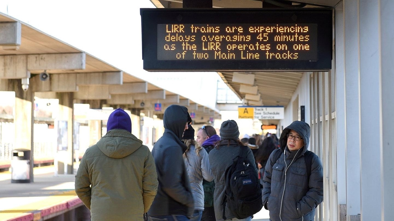 LIRR: Delays, cancellations after broken rails fixed - Newsday