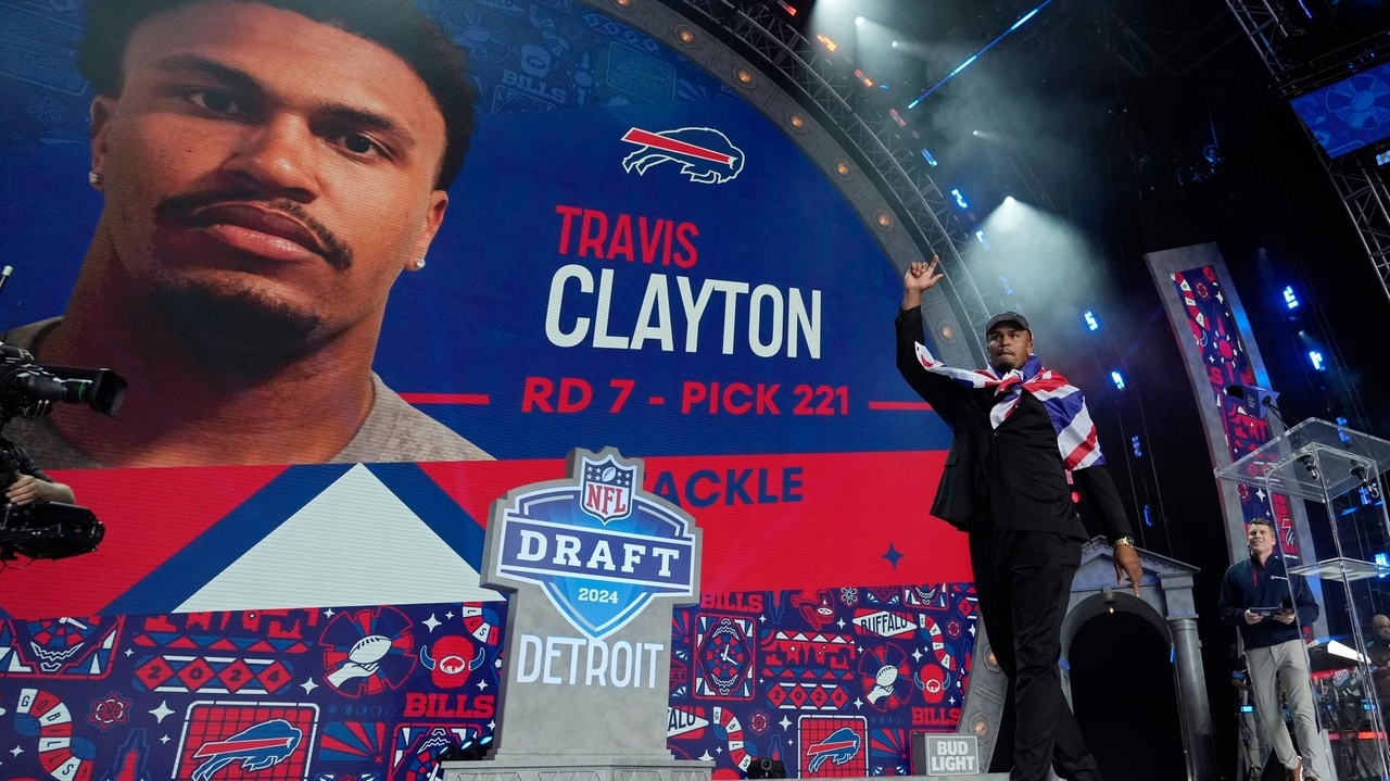 Buffalo Bills take a chance on English rugby player Travis Clayton with ...