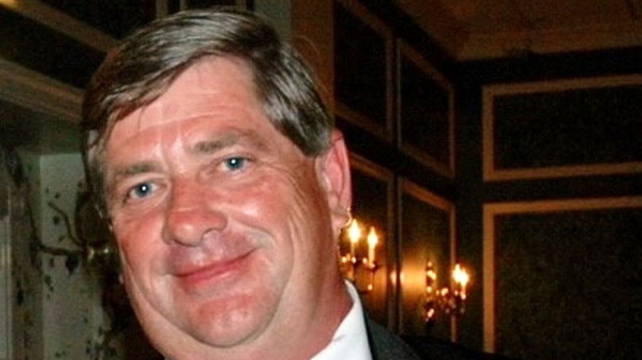 George K. Bloom, 'tough' labor leader and negotiator, dies at 73 - Newsday