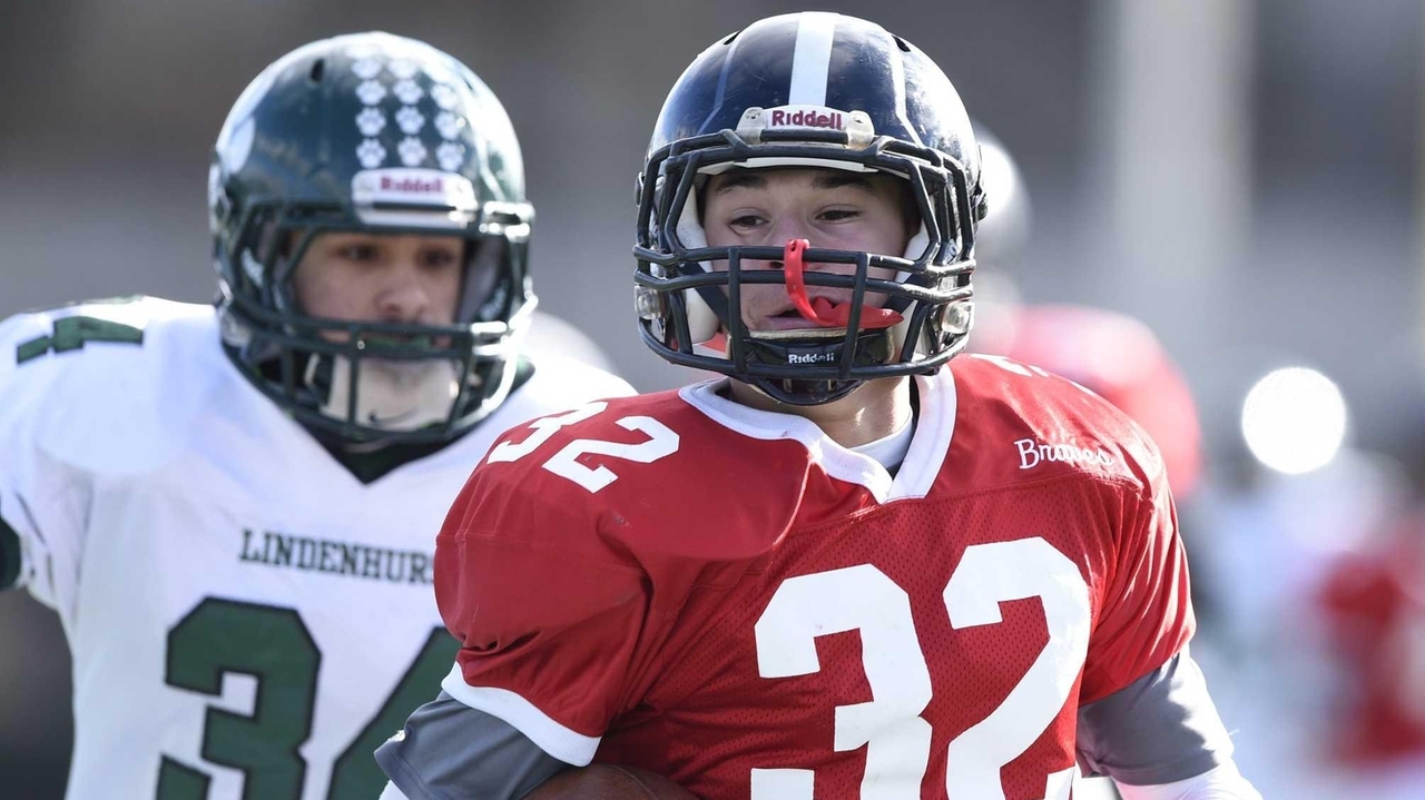 William Hogan, Michael Elardo, Jacob Schozer garner awards - Newsday