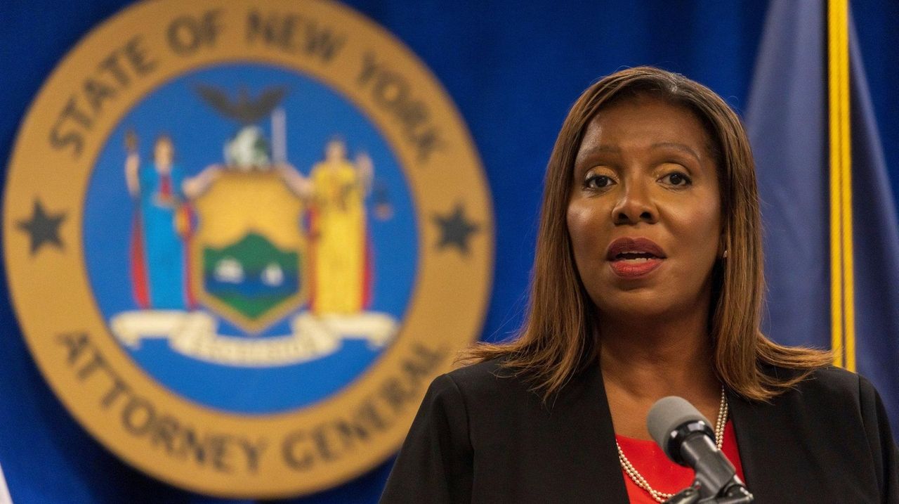 Tish James tiptoes - Newsday