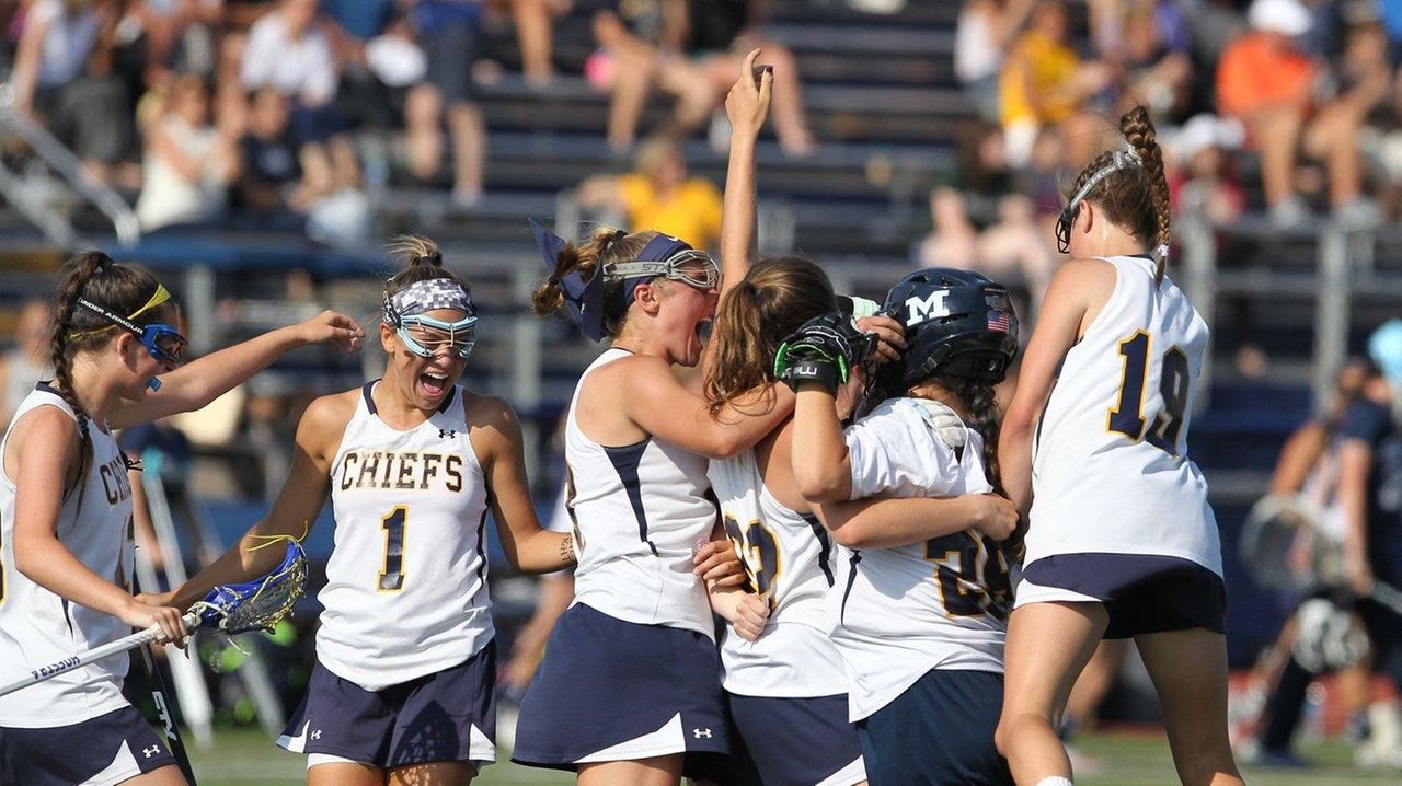 Eighth-graders Alexa Gentile, Sophia Cardello lift Massapequa - Newsday