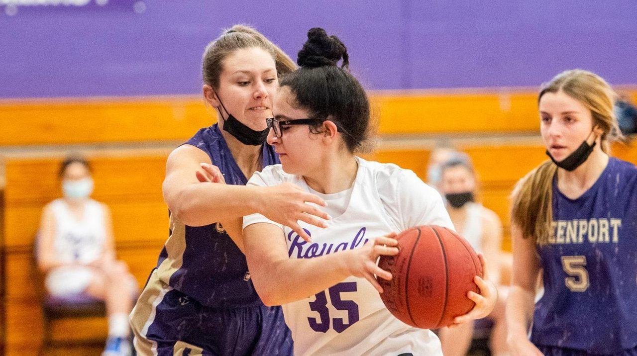 Lola Idir, Abbey Rolfe provide spark as Port Jefferson rallies to win ...