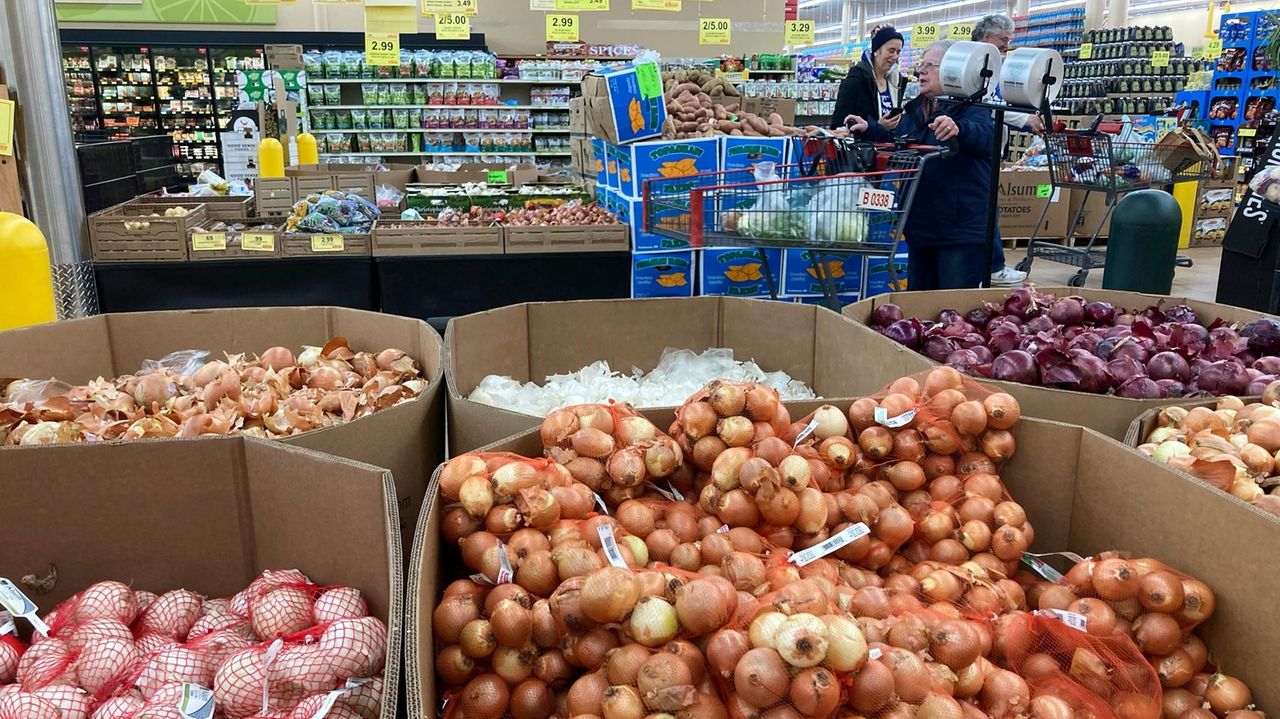 US consumer price growth slowed last month as inflation shows signs of ...