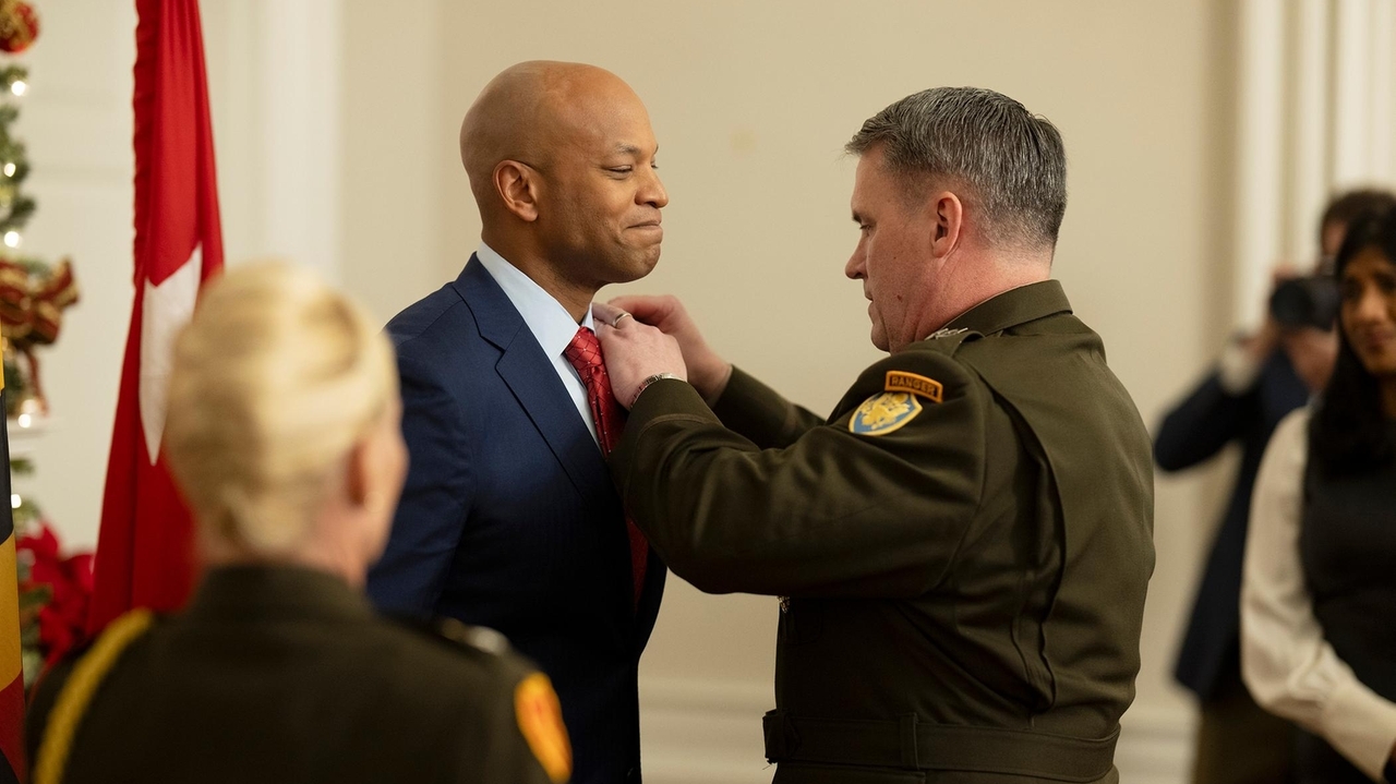 Following controversy, Maryland Gov. Wes Moore receives Bronze Star for ...