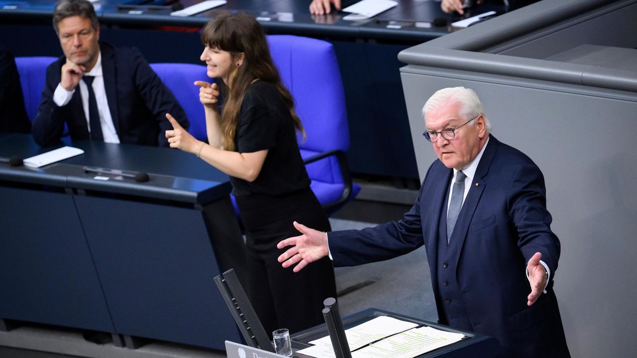 Germany marks 70th anniversary of uprising against Communist ...