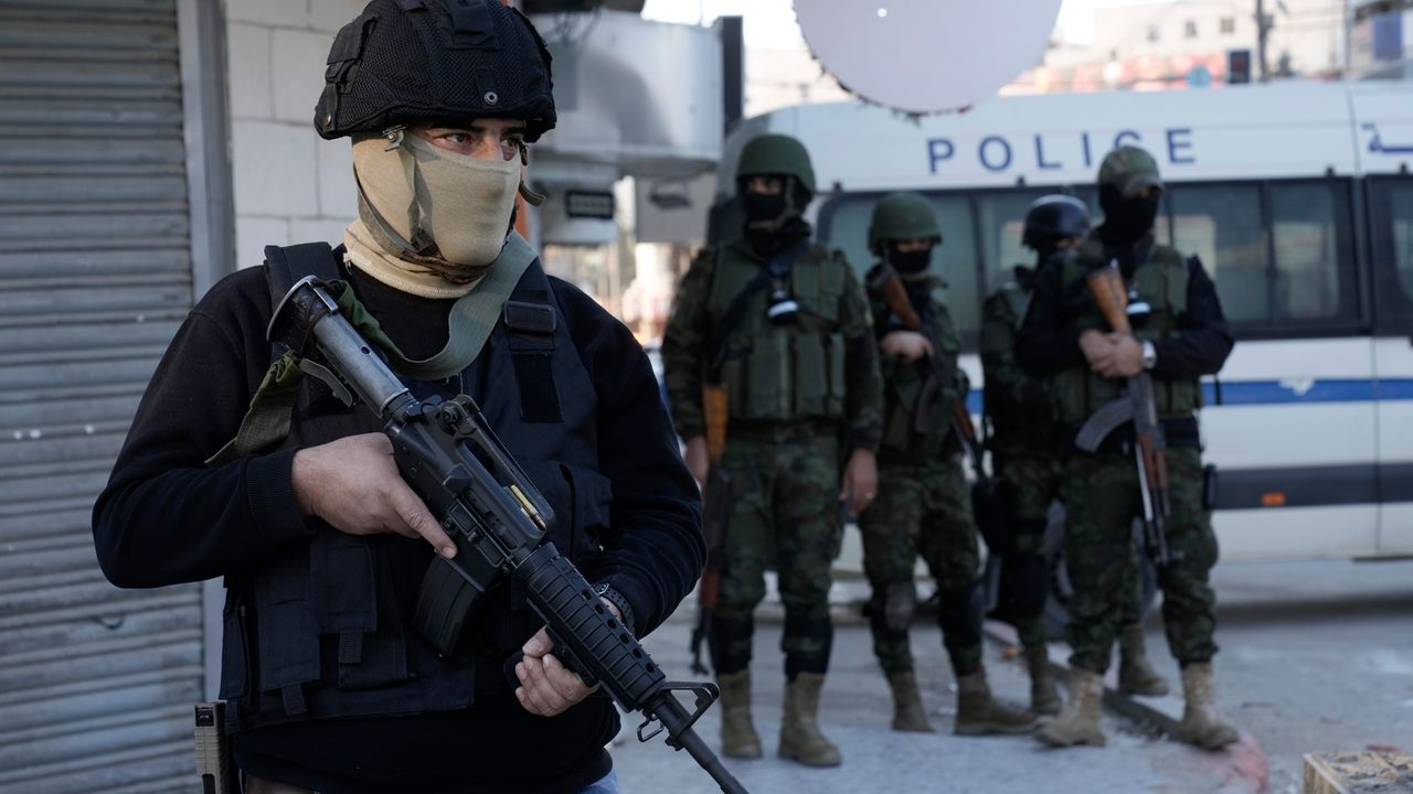 Palestinian security forces launch a rare crackdown on militants in the ...