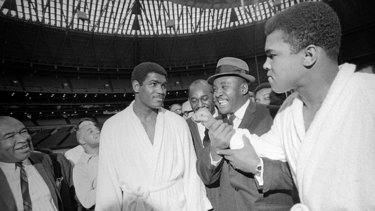 Ex-heavyweight champion Ernie Terrell dies at 75 - Newsday
