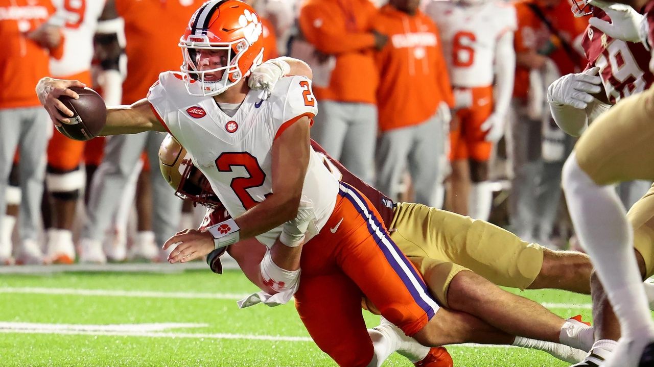 Cade Klubnik throws for a TD and runs for one before injury in Clemson ...