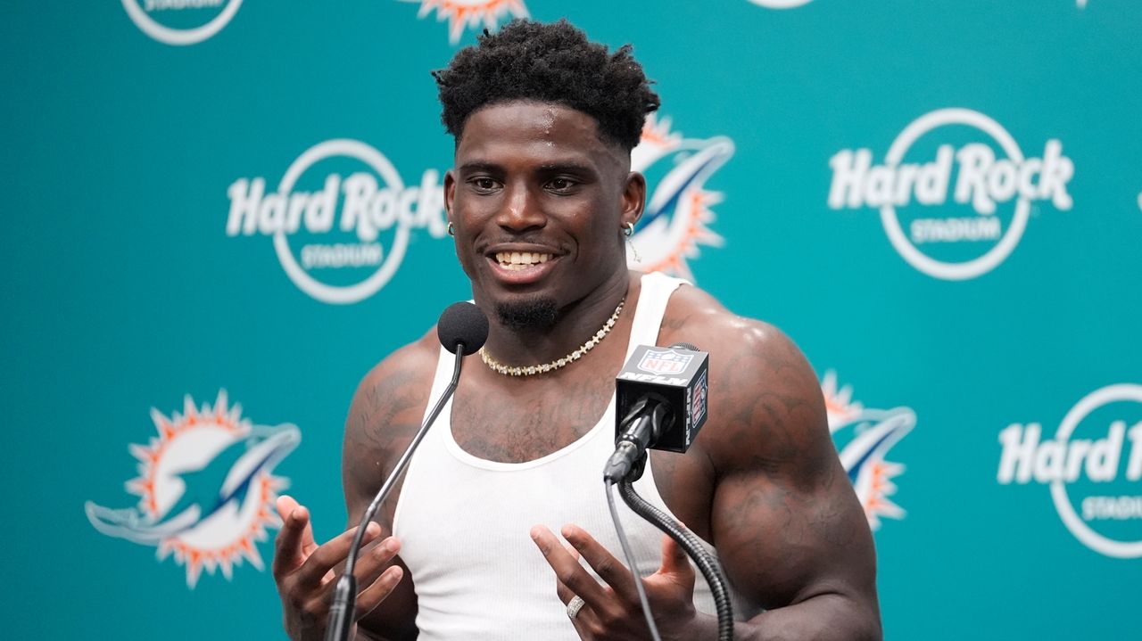 Tyreek Hill is detained by police before Dolphins game. Officer is subsequently placed on leave ...