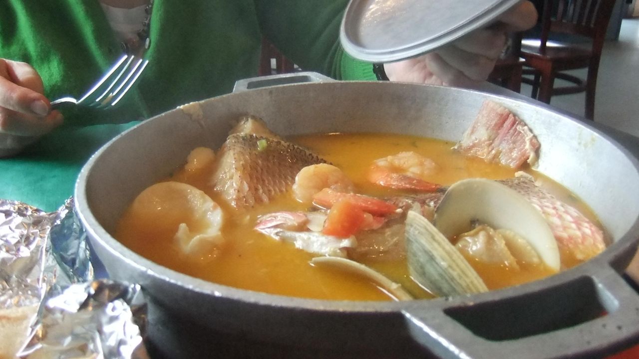 Bay Shore: Pine Aire Fish & Deli still swimming - Newsday