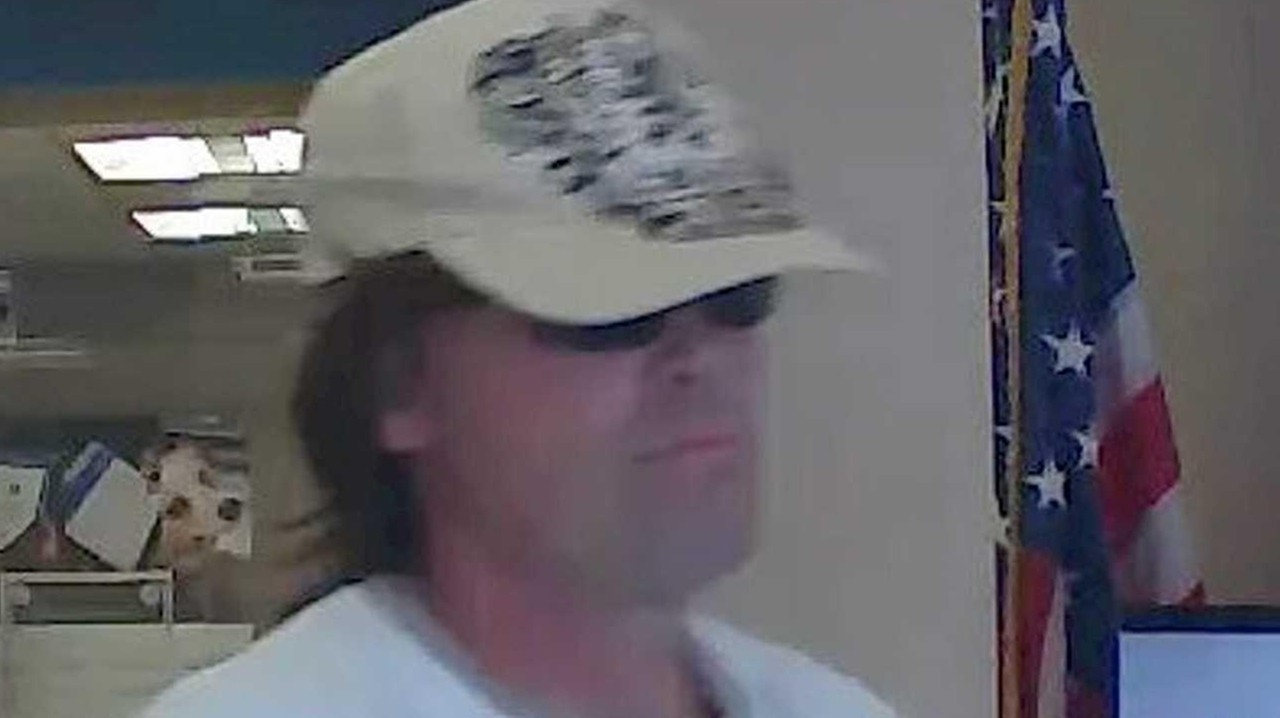 Suffolk police seek suspected serial bank robber - Newsday