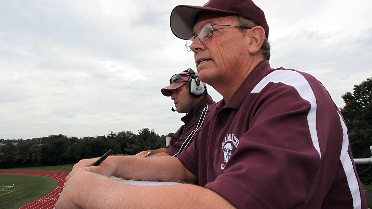 Nassau County sports historian Jack White dies at 70 - Newsday
