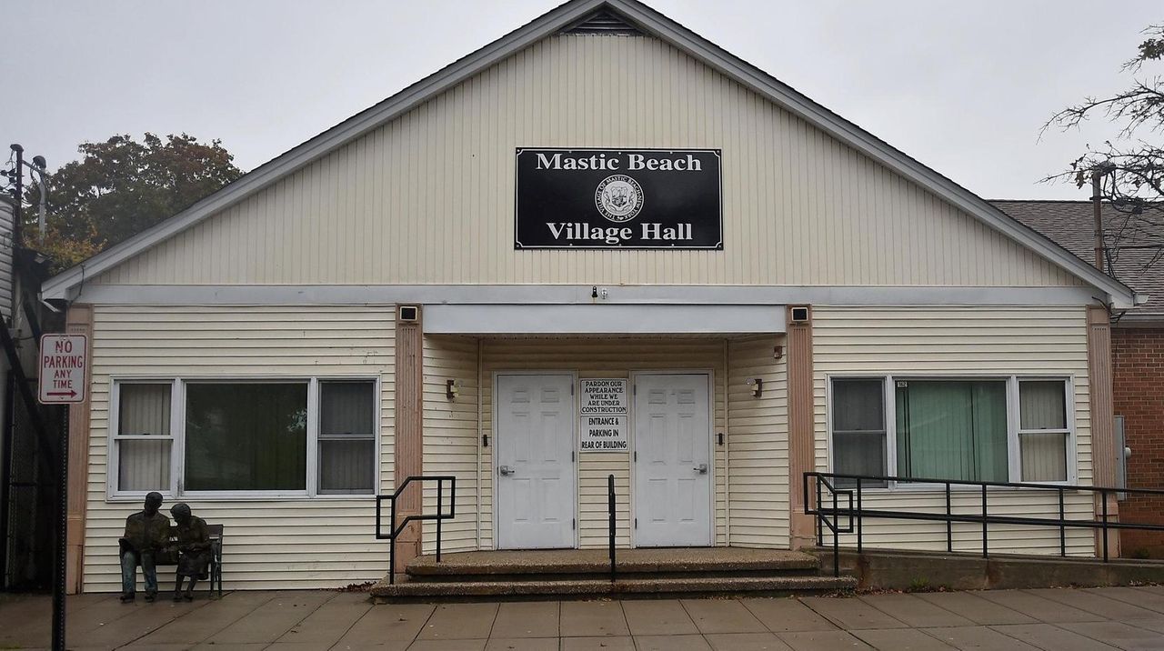 Mastic-Moriches-Shirley library plans new branch in shuttered village ...