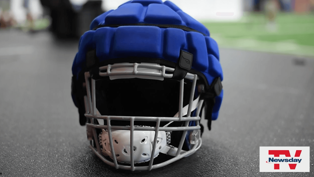 Giants begin use of 'Guardian Caps' at camp - Newsday