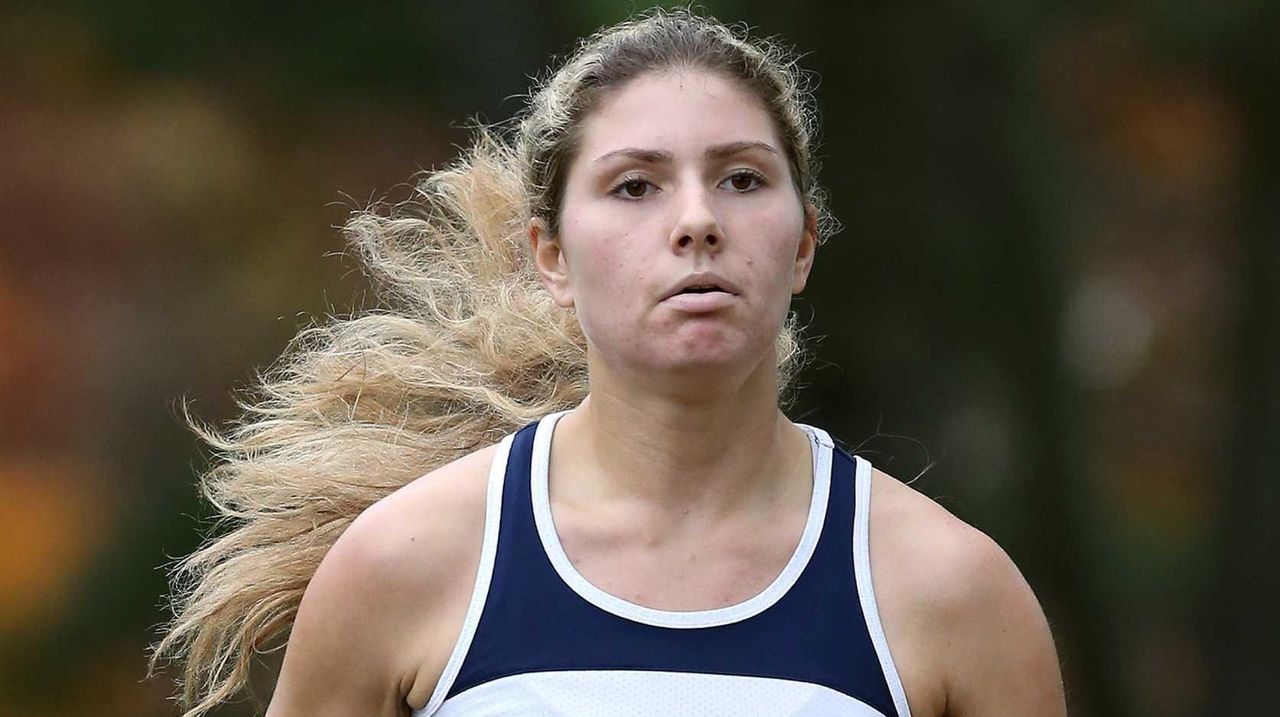 Massapequa's Taylor Retting relaxes, wins Class A race in Nassau state ...