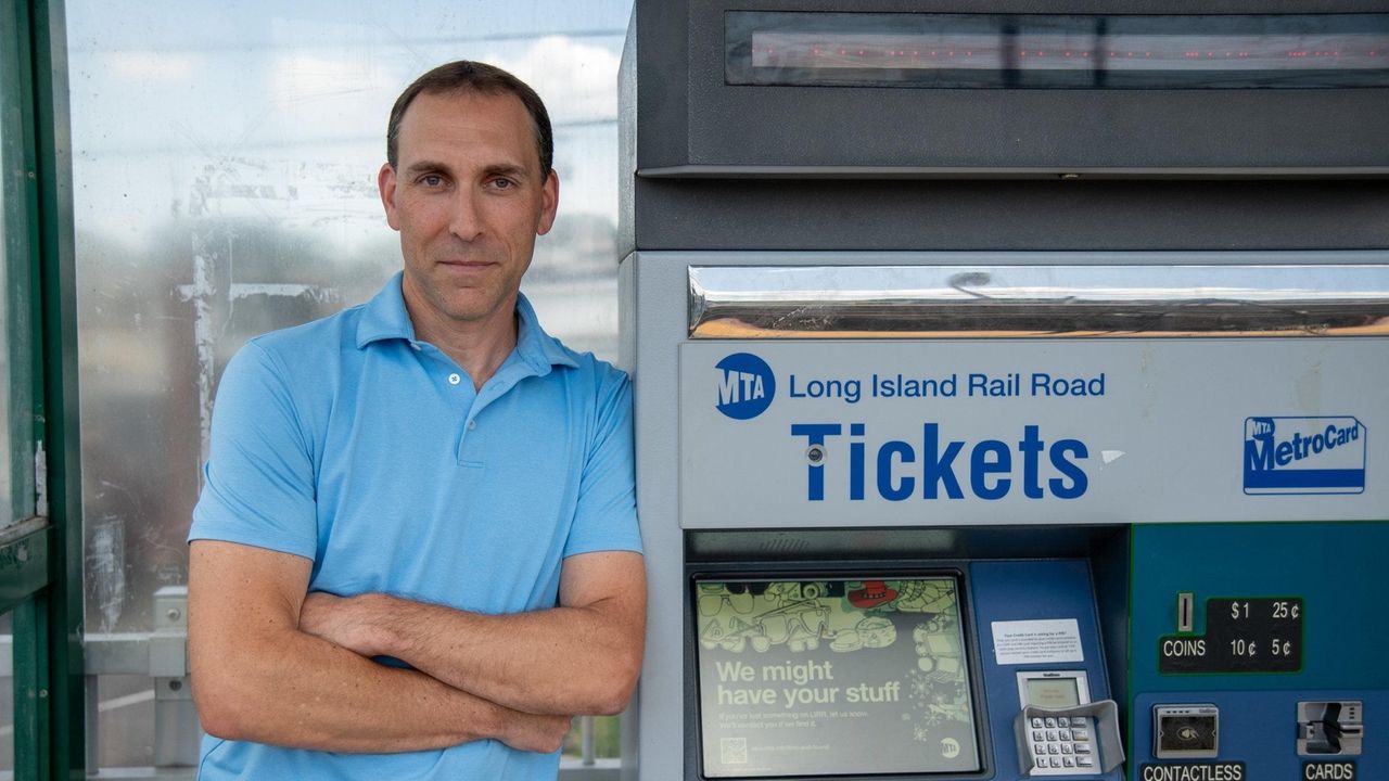 MTA eliminating 20-trip LIRR ticket, raising costs by nearly 30% for ...