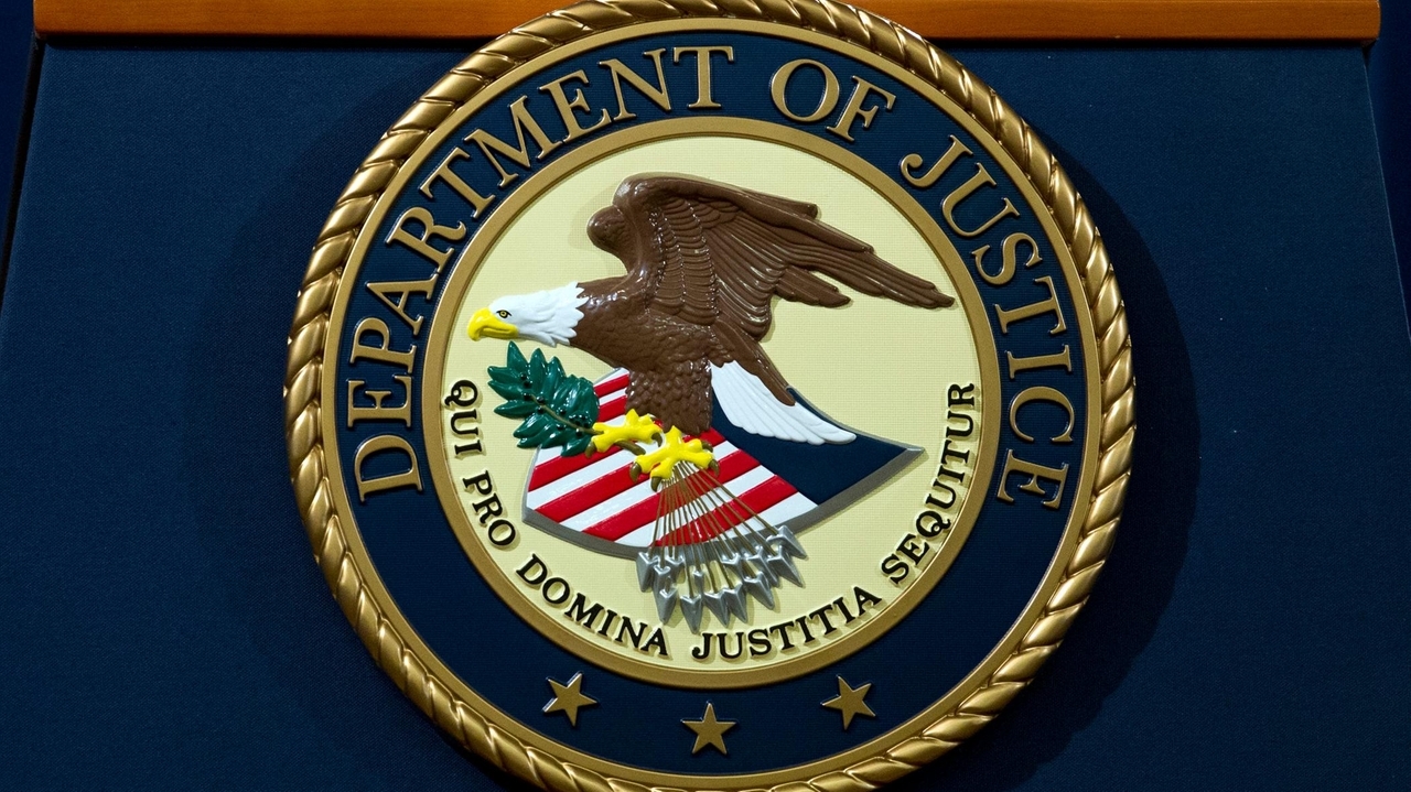 Prosecutors in sprawling mob gambling case say they are holding ...