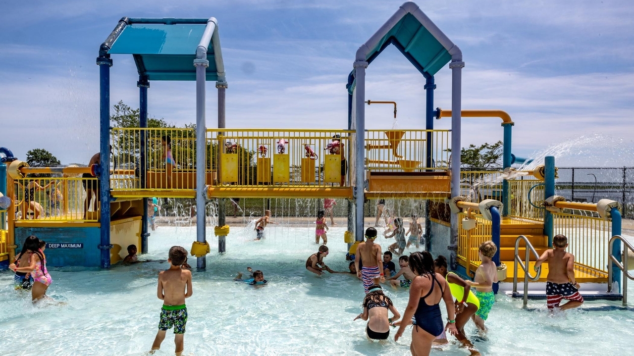 5 over-the-top splash parks for kids on Long Island - Newsday