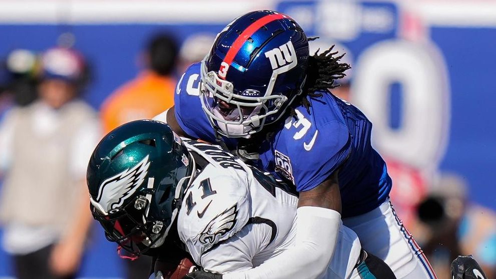 Giants CB Deonte Banks to start vs. Steelers despite appearing to quit on play last week - Newsday