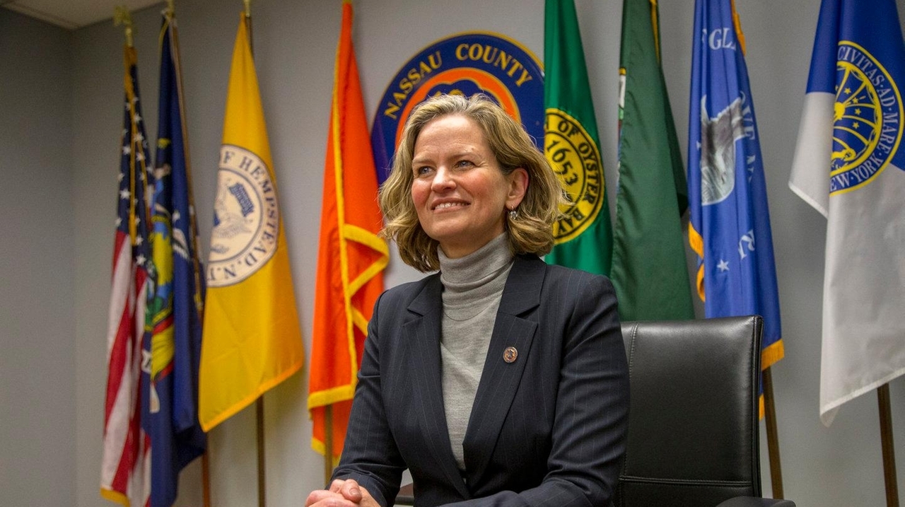 Laura Curran orders review of Nassau departments - Newsday