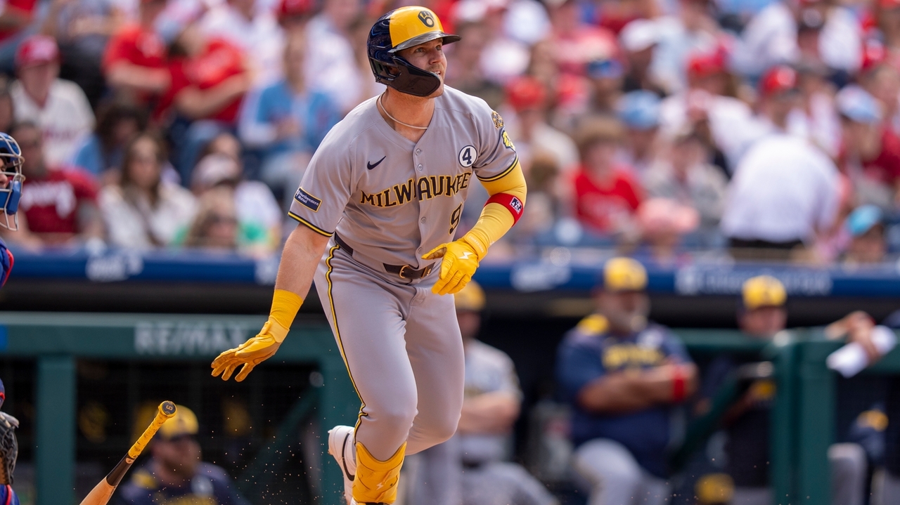 Bauers' pinch-hit 2-run double helps Brewers extend winning streak to 7 ...