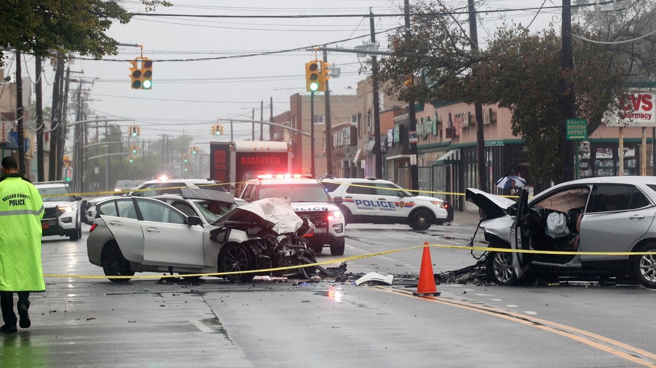 Keyana Mccray of Brooklyn charged with DWI in Valley Stream head-on ...