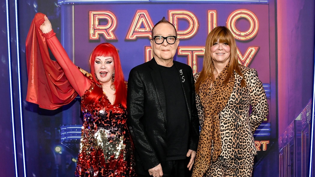 The B-52s and Devo co-headline at Jones Beach - Newsday
