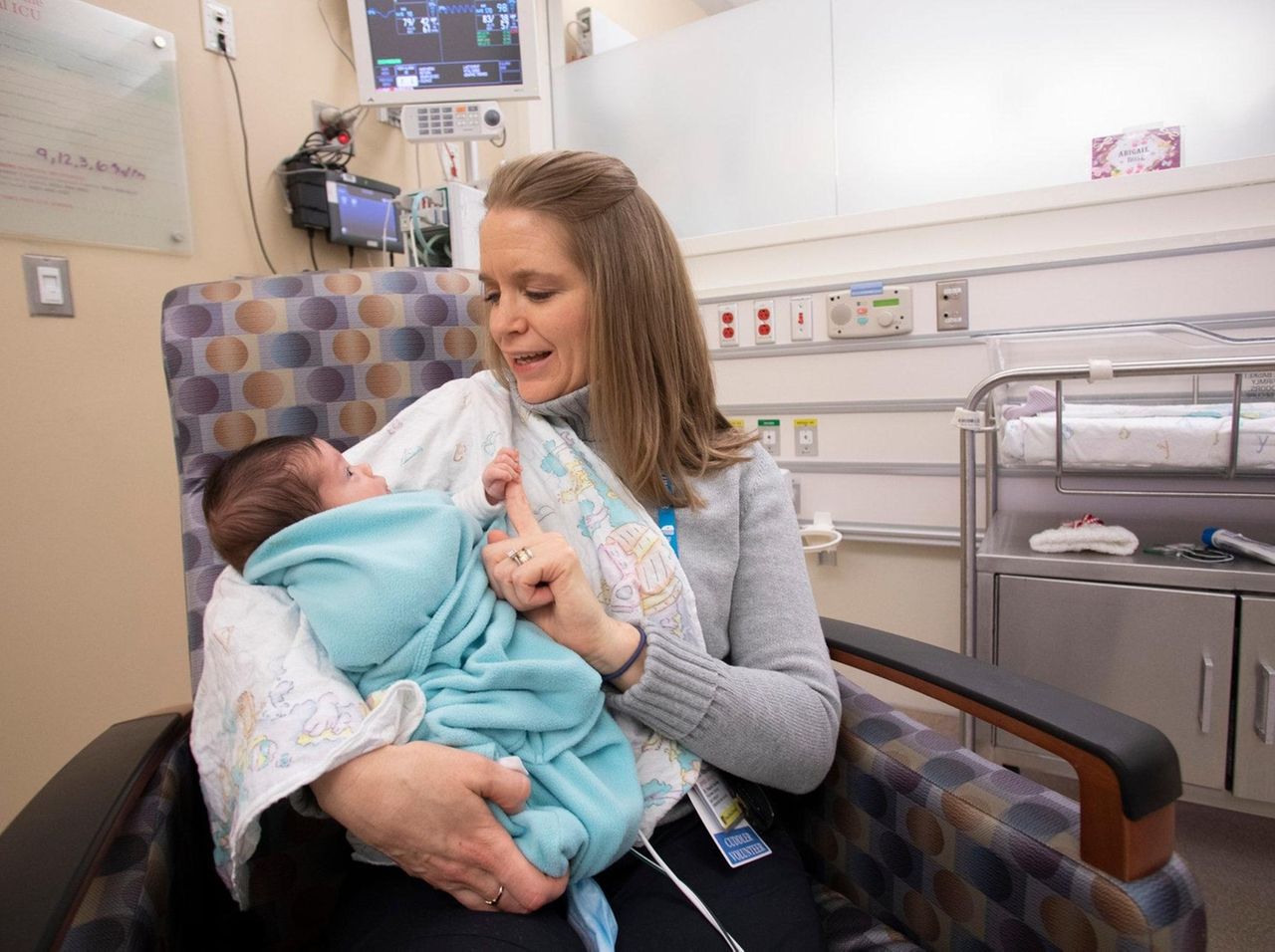 LI hospitals enlist Baby Cuddlers to comfort sick or premature babies ...