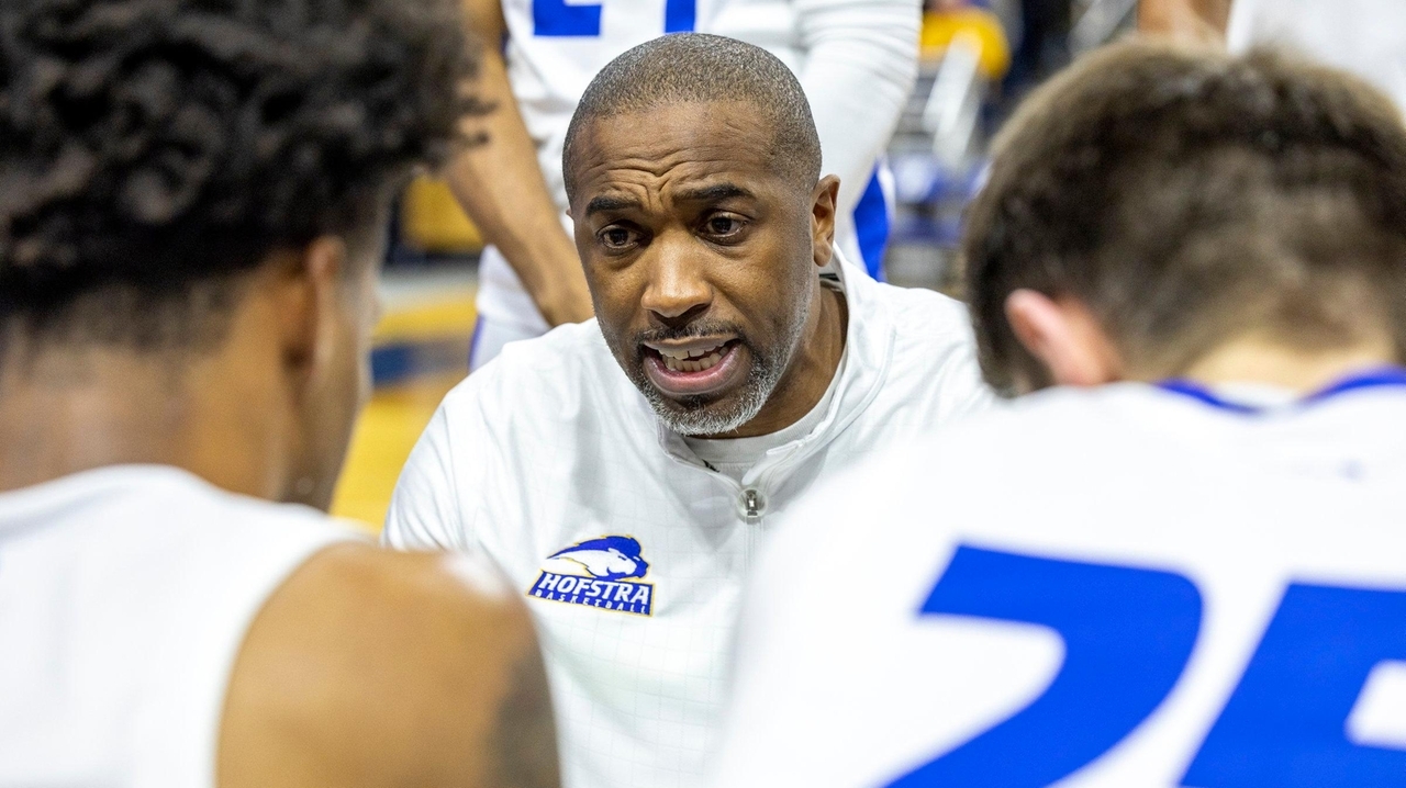Hofstra's four-game win streak snapped with loss at Towson - Newsday