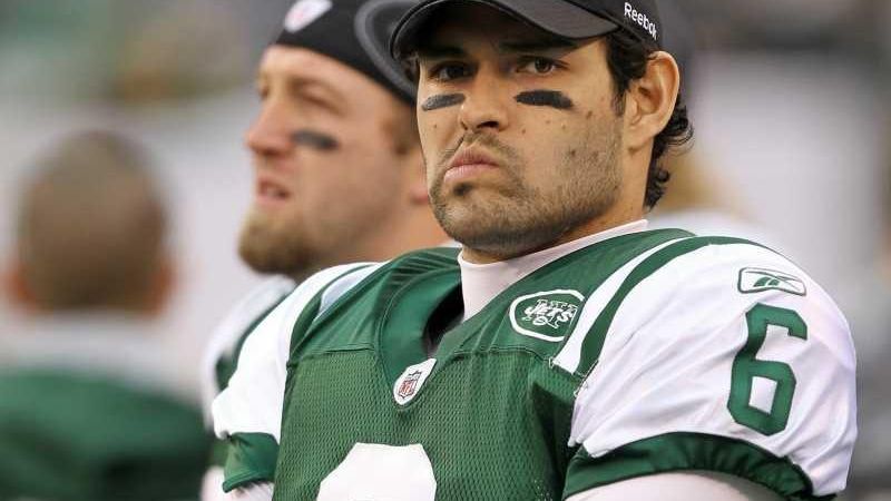 Jets' Sanchez starts but doesn't try to pass - Newsday