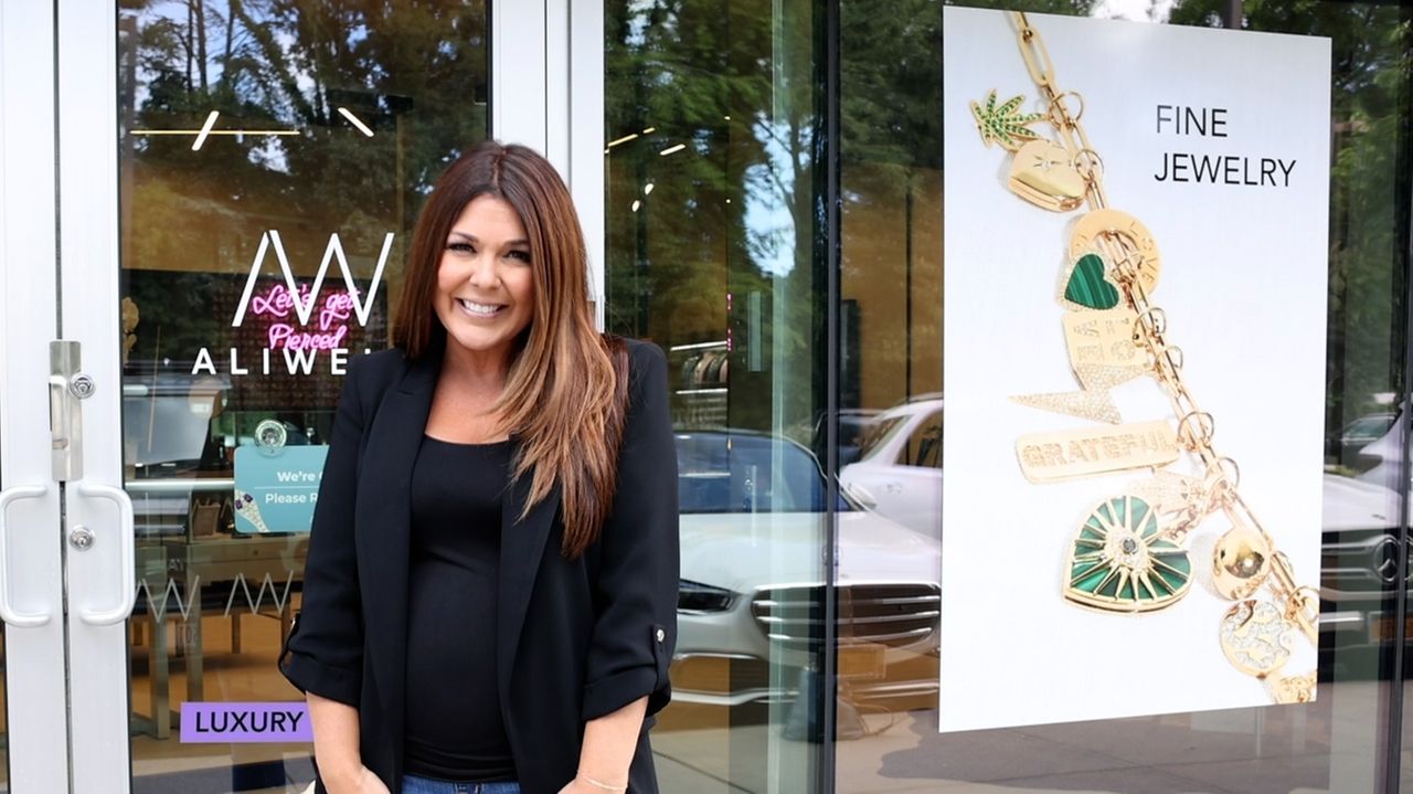 Ali Weiss Jewelry opens first Long Island location - Newsday