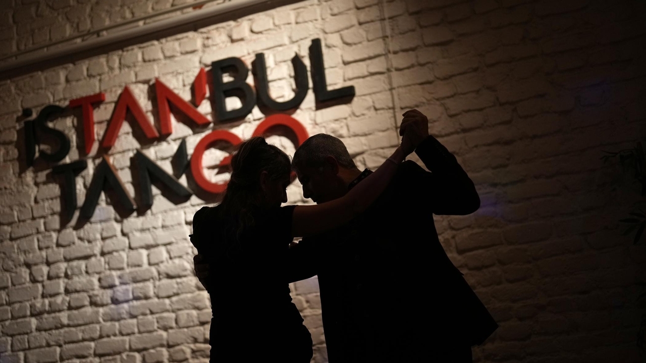PHOTO ESSAY: Where tango never sleeps: Inside Istanbul's vibrant dance ...