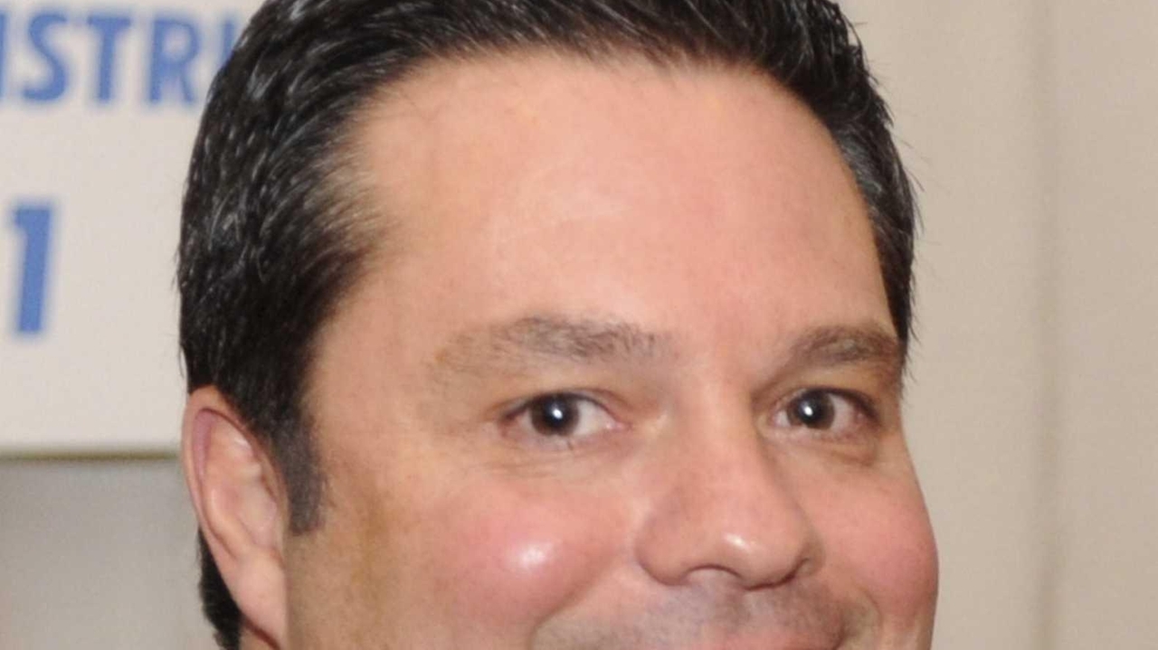 Atlantic Beach Mayor Stephen Mahler ousted in 1 of 8 contested village ...