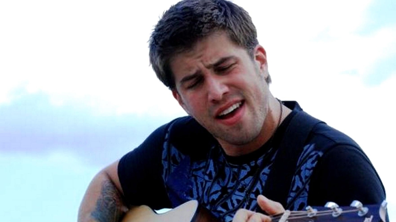 Life after 'Idol' begins for Bryce Larsen - Newsday