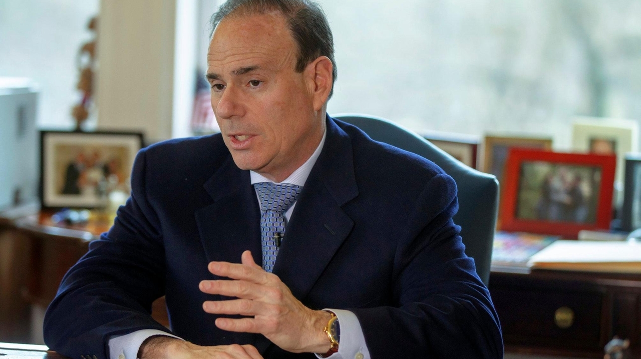 Lawsuit against Nassau Democratic chairman Jay Jacobs dismissed - Newsday