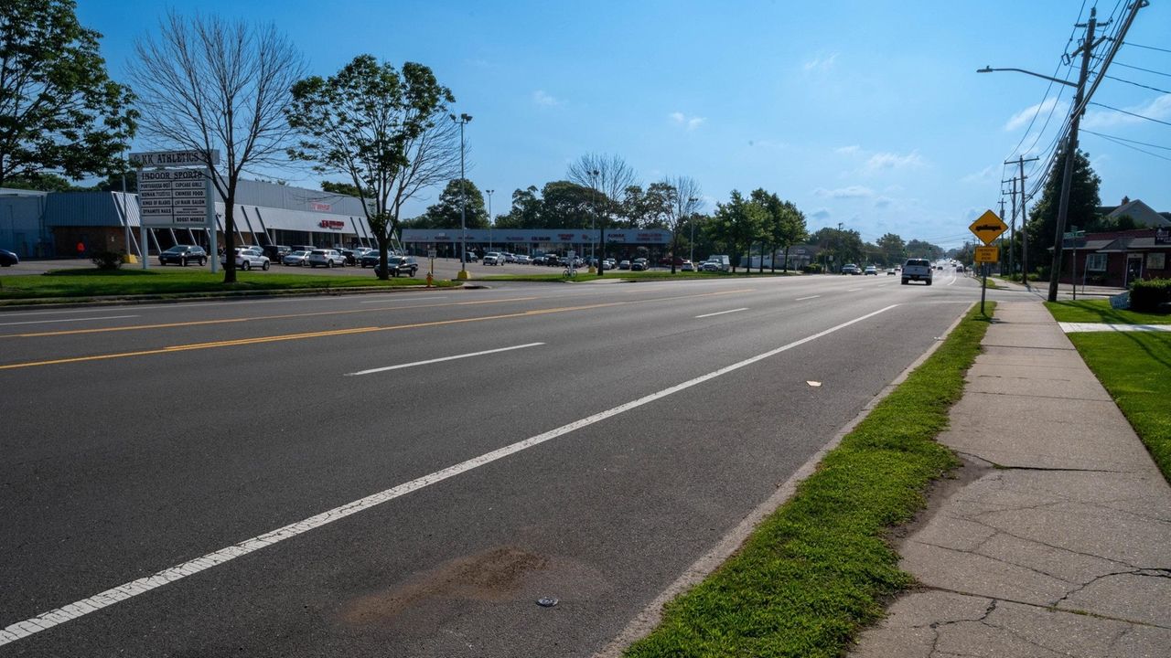 Two pedestrians killed by hit-and-run driver in Farmingville - Newsday