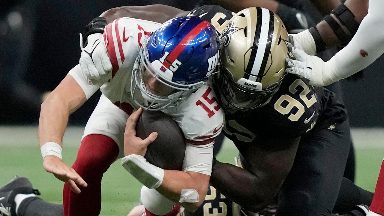 Tommy DeVito sacked seven times in Giants' loss to Saints - Newsday