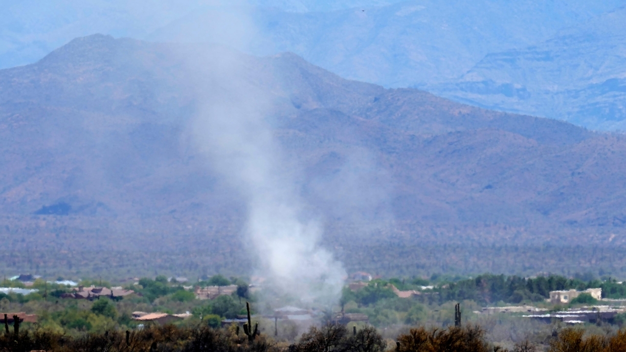 Over 1,000 evacuees return to Arizona homes with brush fire now 30% ...