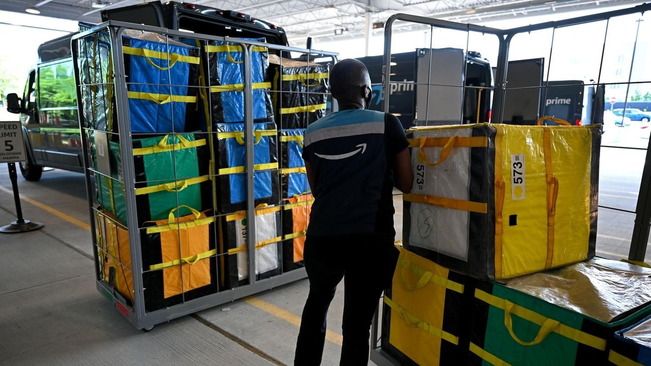 Amazon delivery contractor in Carle Place to relocate, displace 57 jobs ...